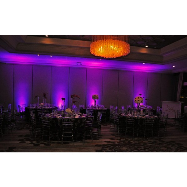 Wireless LED Uplighting